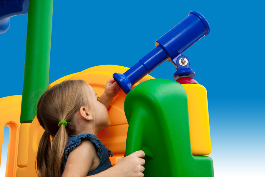 Discovery Center 4 Outdoor Playground